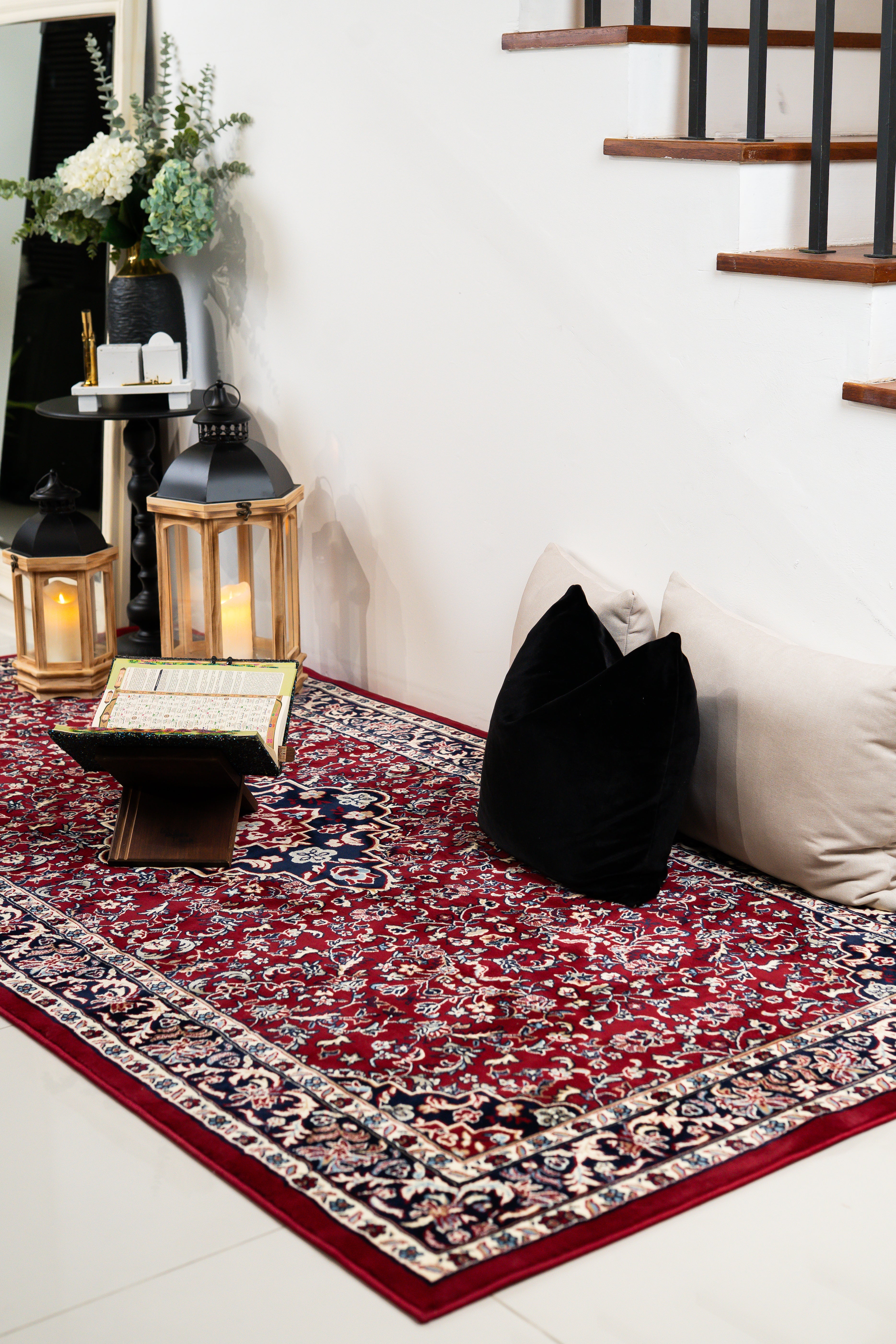MR602 Red Raudah Mosque Roll 8mm – Zahra Prayer mat
